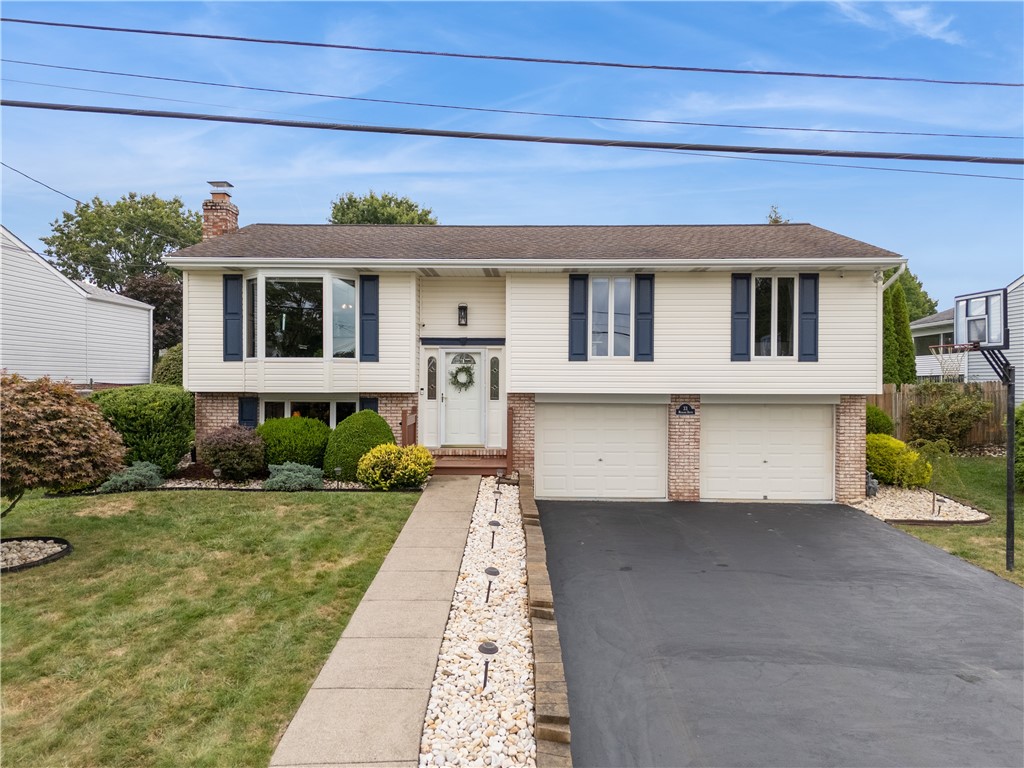 33 Mohawk Dr, Hempfield Township, PA 15601 - MLS 1720809 - Coldwell Banker