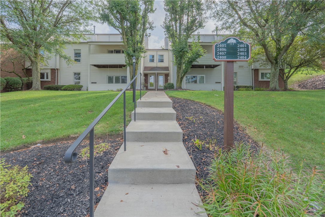 2405 Kenzie Dr, Robinson Twp, PA 15205 - MLS 1729308 - Coldwell Banker