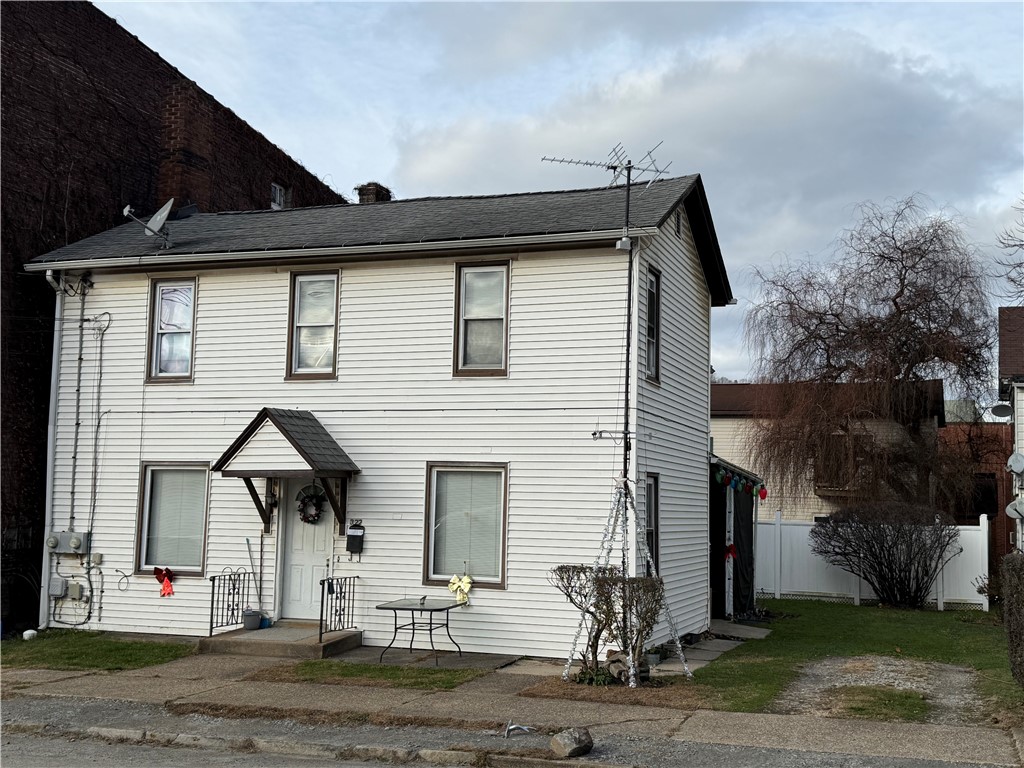 322 N 4th St, Apollo Boro, PA 15613 - MLS 1732351 - Coldwell Banker
