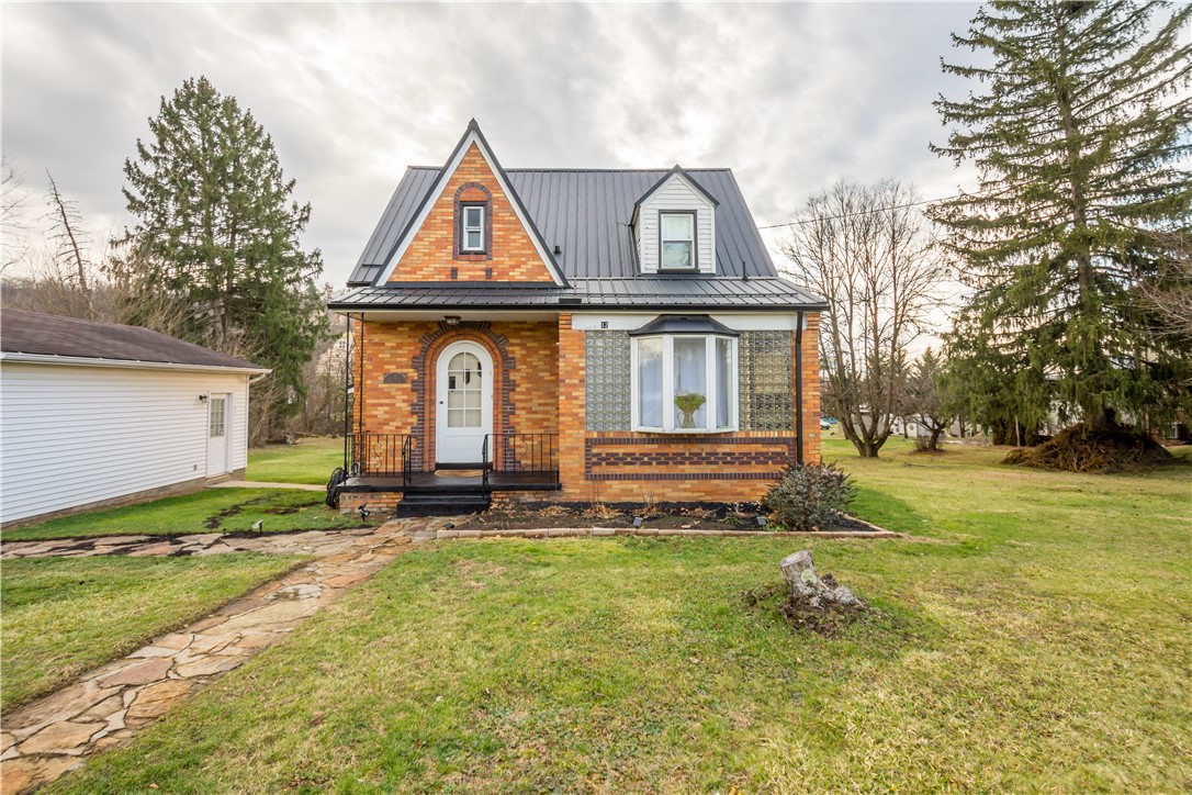 12 Walnut St, North Strabane, PA 15317 - MLS 1736680 - Coldwell Banker