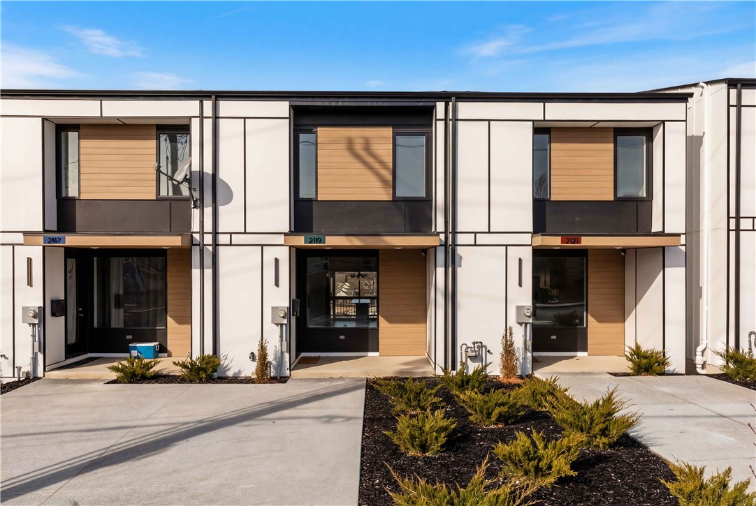 2119 Rose St, Pittsburgh, PA 15219 - MLS 1738059 - Coldwell Banker
