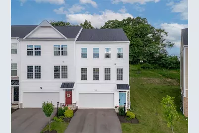107 Sweetwater Dr, Moon/Crescent Twp, PA 15108 - MLS 1761096 - Coldwell ...