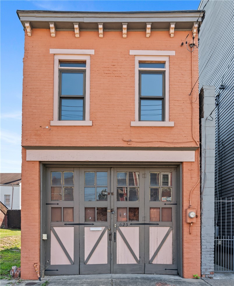 622 Emlin St, Pittsburgh, PA 15212 - MLS 1673361 - Coldwell Banker