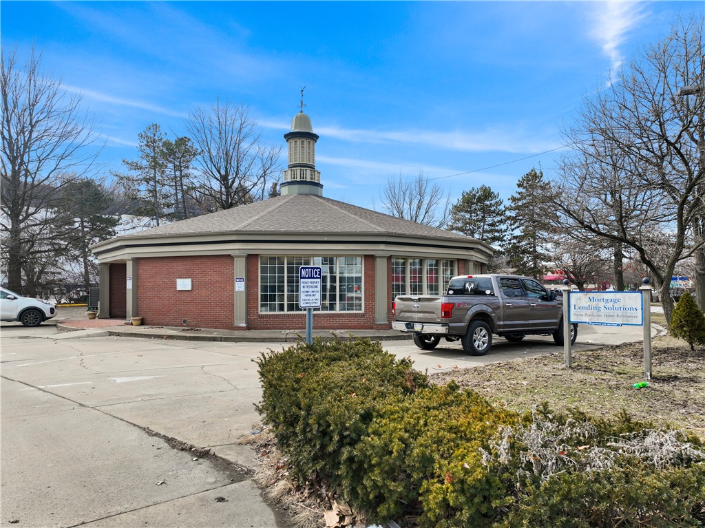 900 Pennsylvania Ave, Monaca, PA 15061 - MLS 1690315 - Coldwell Banker