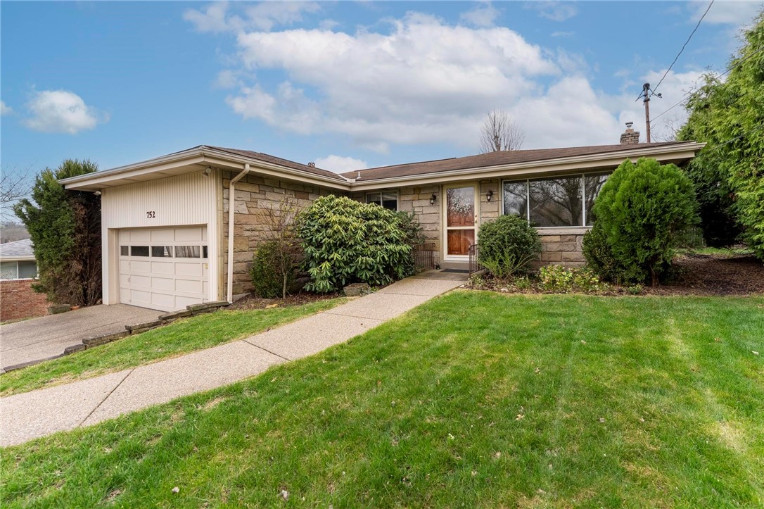 752 Somerville Dr, Pittsburgh, PA 15243 - MLS 1694822 - Coldwell Banker