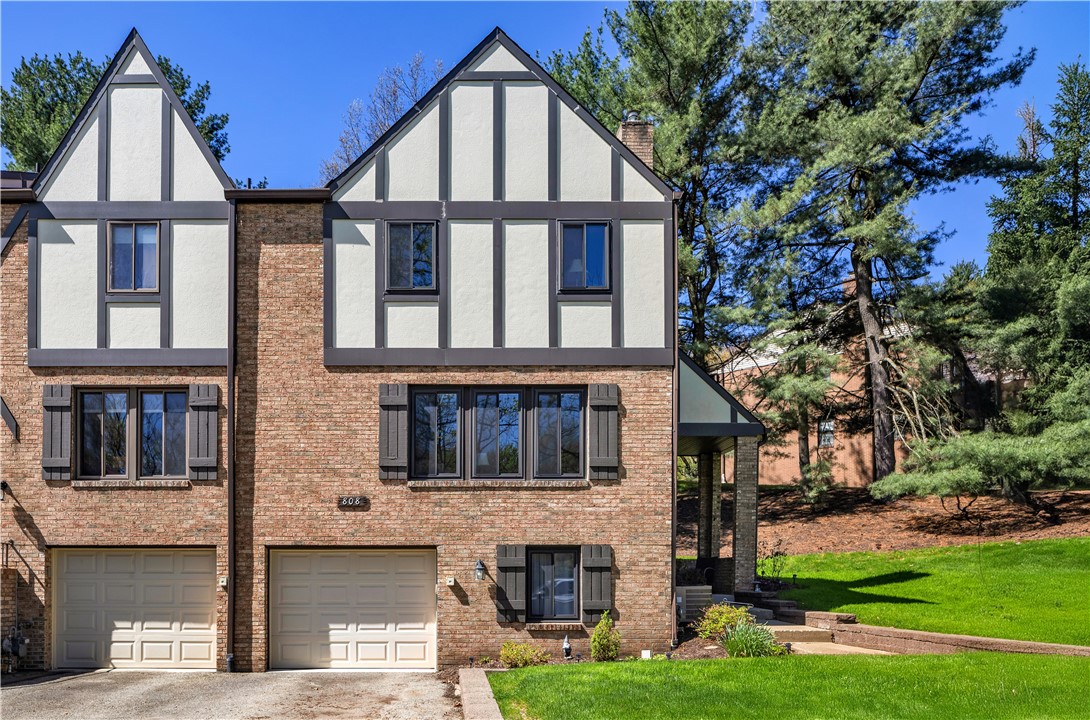 808 Olde Ingomar Ct, Pittsburgh, PA 15237 - MLS 1698472 - Coldwell Banker