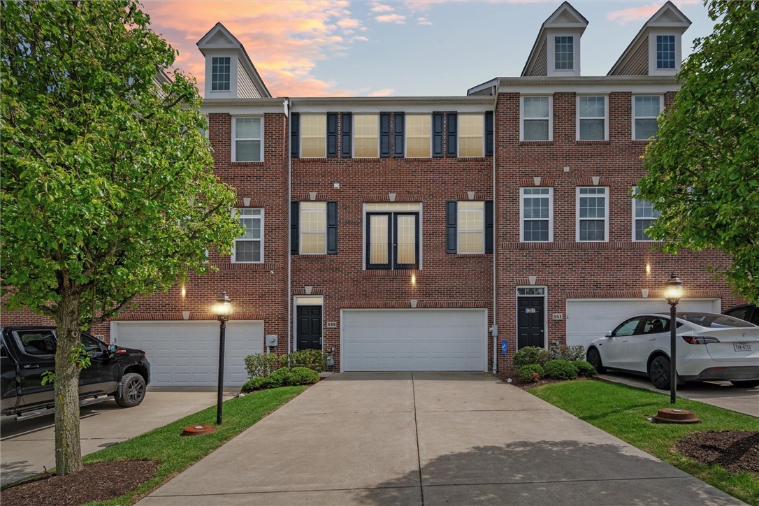 539 Gala Dr, North Strabane, PA 15317 - MLS 1699365 - Coldwell Banker