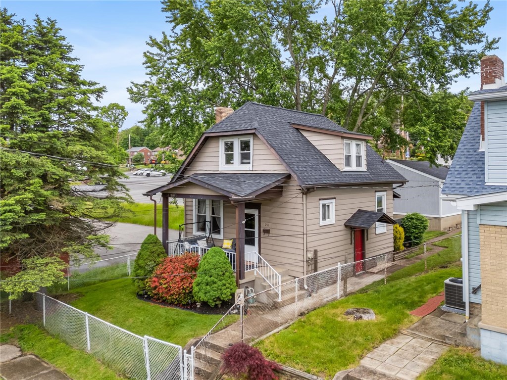 258 Wayne St, Baden, PA 15005 - MLS 1702087 - Coldwell Banker