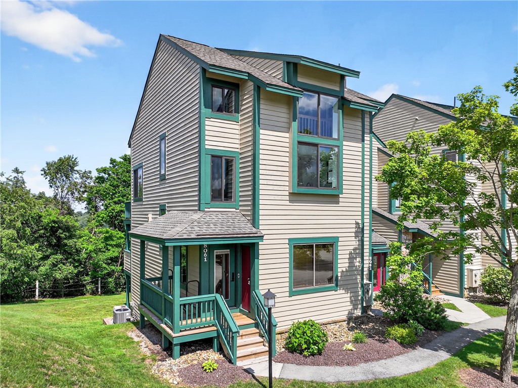 8061 Meadowridge Dr, Seven Springs, PA 15622 - MLS 1709967 - Coldwell ...