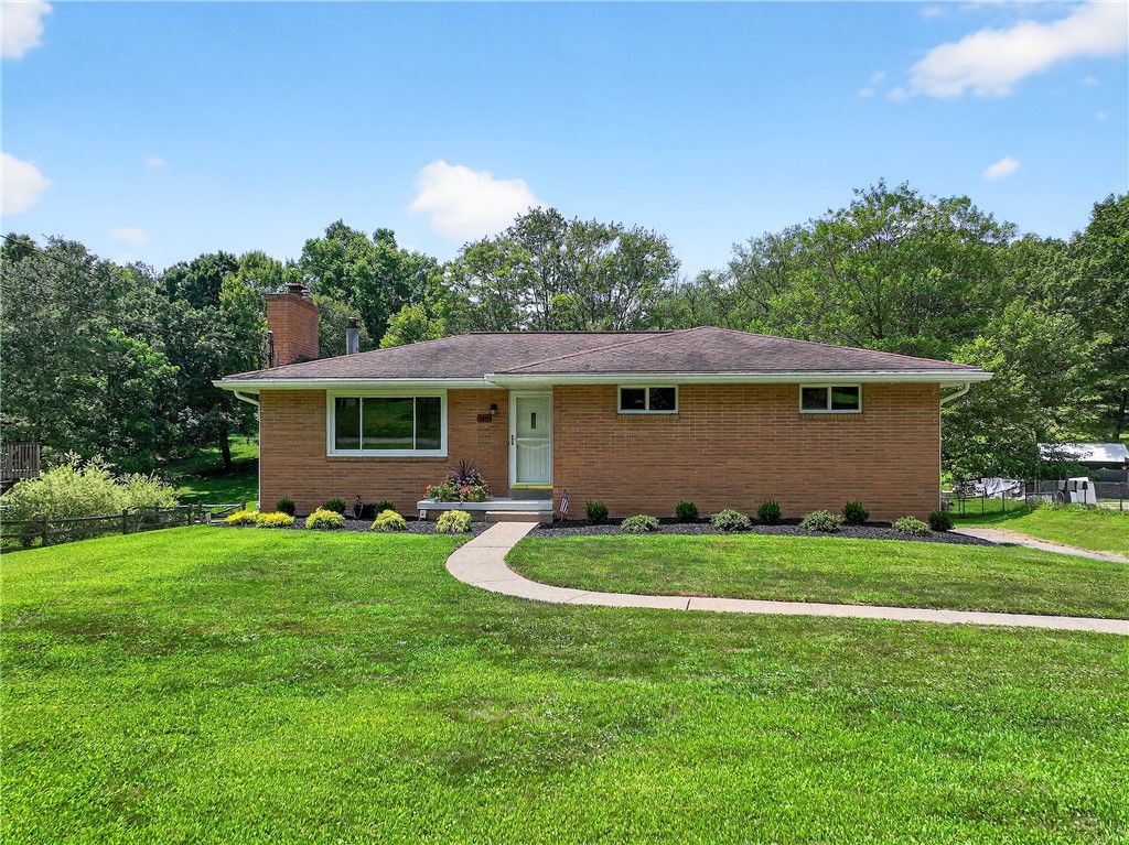 5741 Wesleyann Dr, Richland, PA 15044 - MLS 1713732 - Coldwell Banker