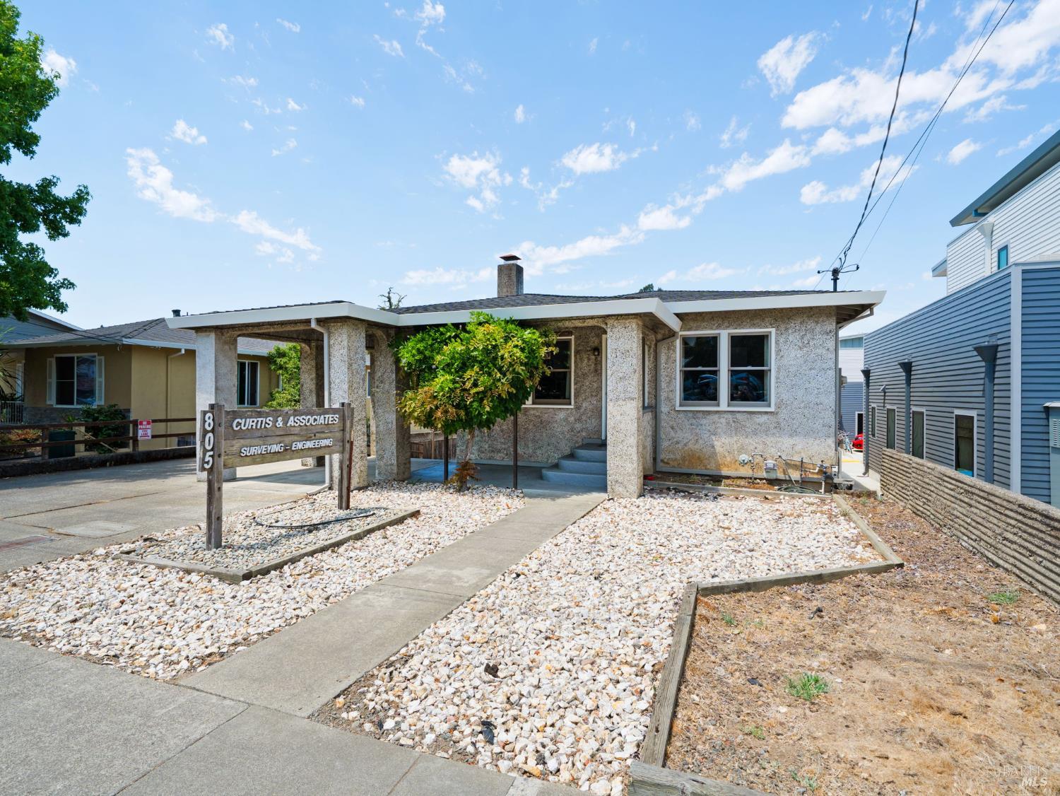 805 Healdsburg Ave, Healdsburg, CA 95448 - MLS 325061150 - Coldwell Banker