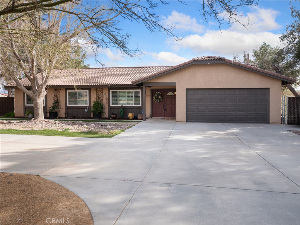 19195 Symeron Rd, Apple Valley, CA 92307 - MLS HD24049933 - Coldwell Banker