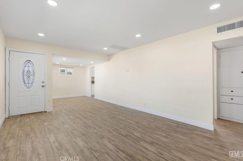 415 Sperry St, Bakersfield, CA 93307 - MLS NS24209287 - Coldwell Banker