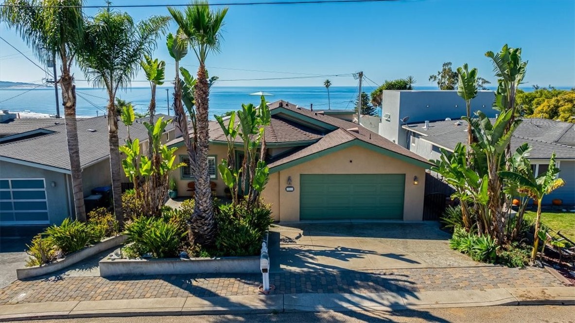 951 Fresno Ave, Pismo Beach, CA 93449 - MLS PI25243092 - Coldwell Banker