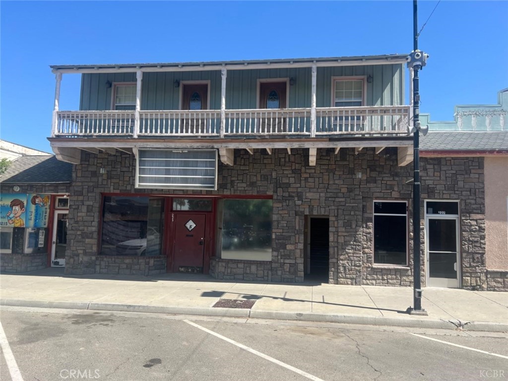 225 E Kings St, Avenal, CA 93204 - MLS SC24199844 - Coldwell Banker