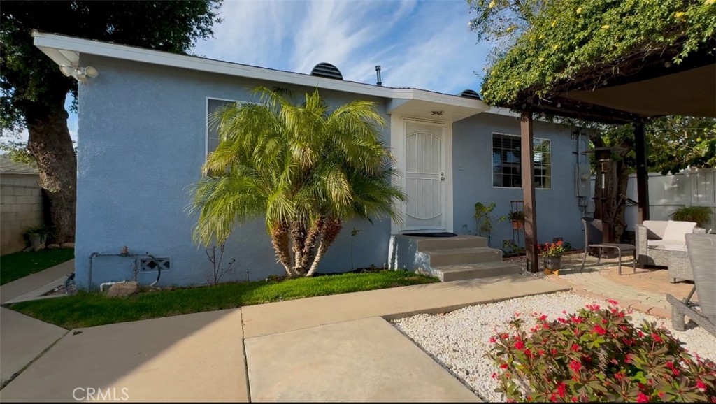 827 Griswold Ave, San Fernando, CA 91340 - MLS SR25026900 - Coldwell Banker