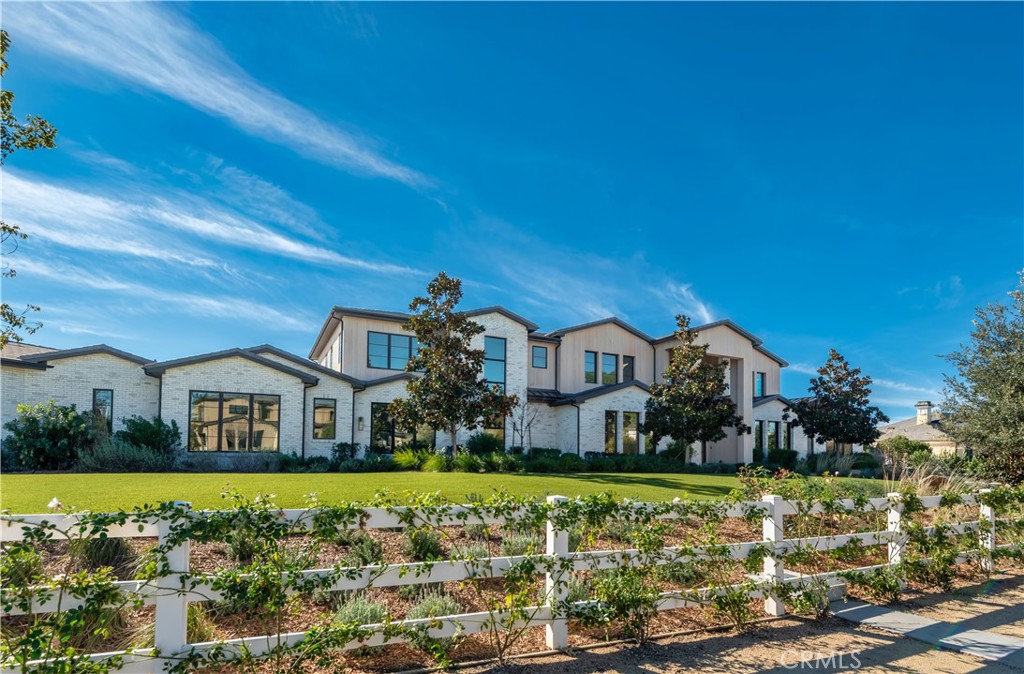 24050 Hidden Ridge Rd, Hidden Hills, CA 91302 - MLS SR26017152 ...