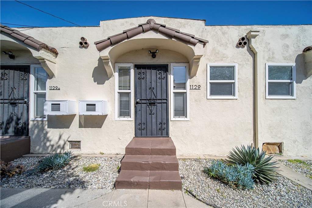 1127 E 67th St, Los Angeles, CA 90001 - MLS DW25074883 - Coldwell Banker