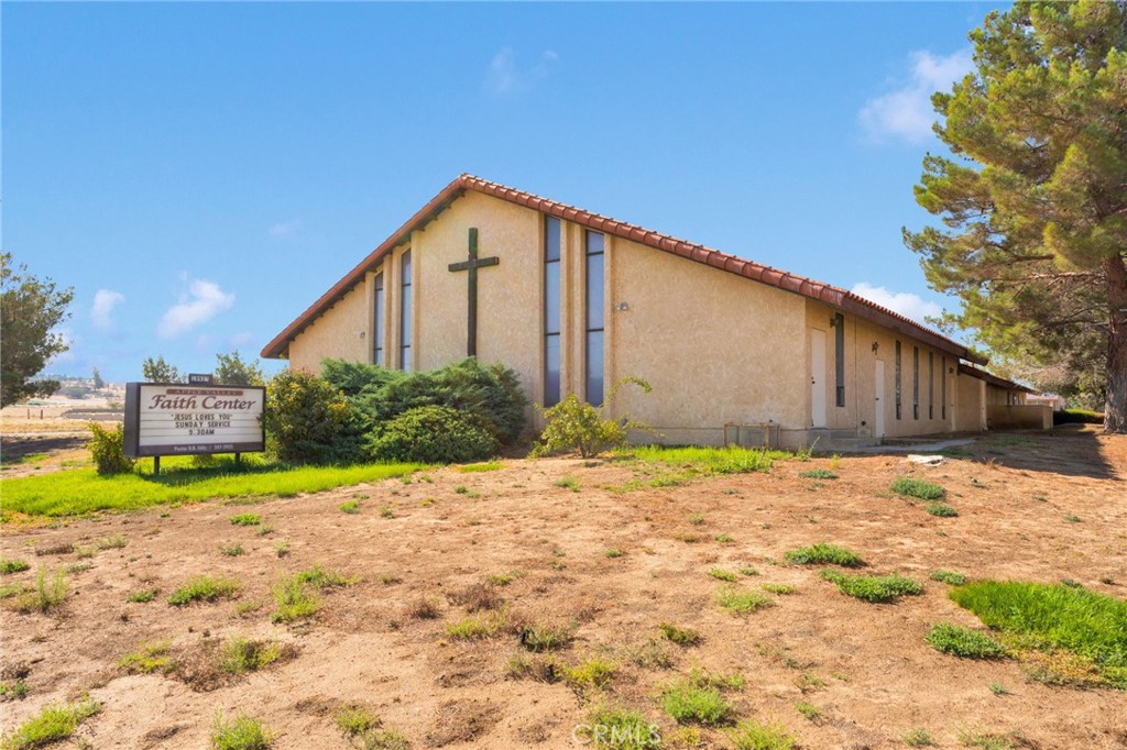19923 Bear Valley Rd, Apple Valley, CA 92308 - MLS HD25179985 ...