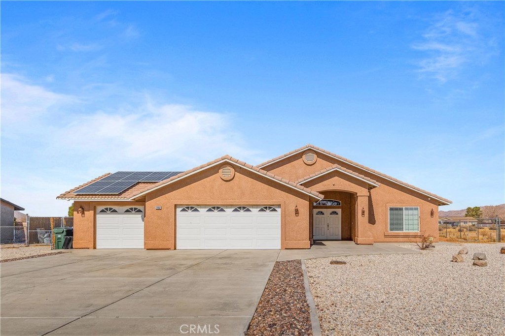 22032 Flathead Rd, Apple Valley, CA 92307 - MLS IG25032078 - Coldwell ...