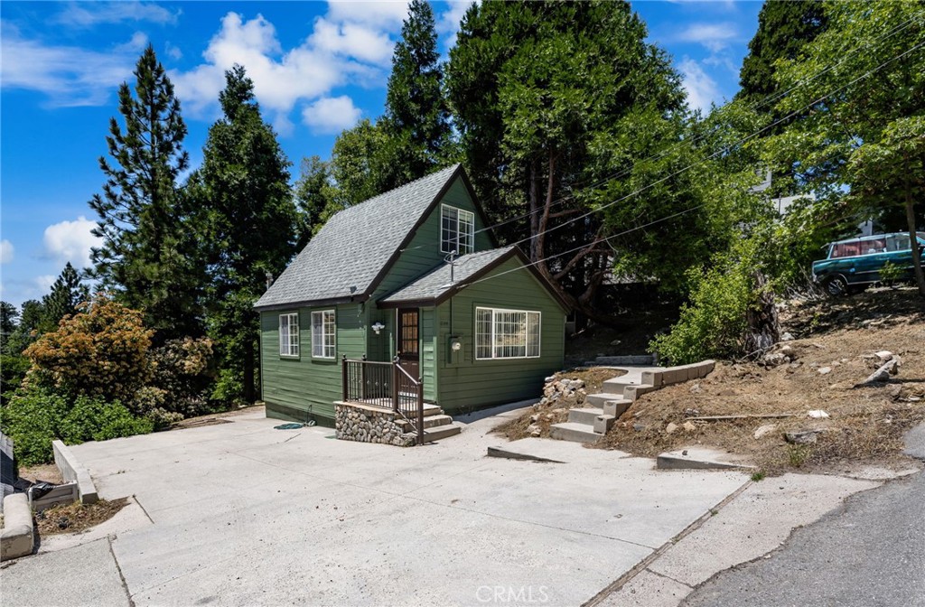 1244 Bear Springs Rd, Twin Peaks, CA 92391 - MLS IG25113971 - Coldwell ...