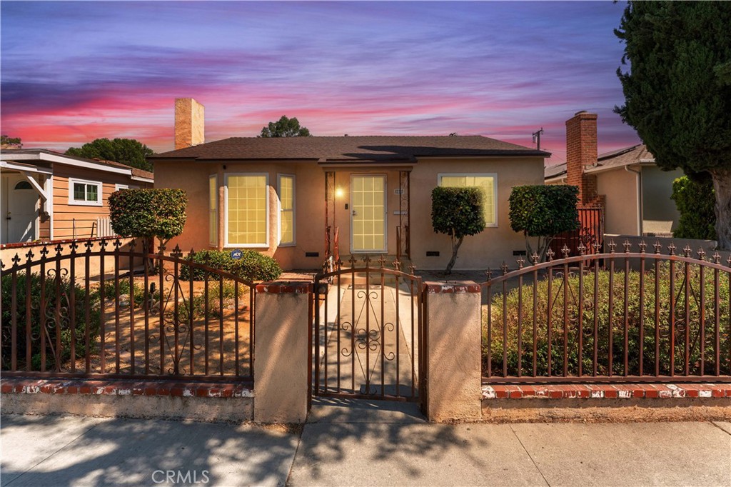 271 E Neece St, Long Beach, CA 90805 - MLS IV23141054 - Coldwell Banker