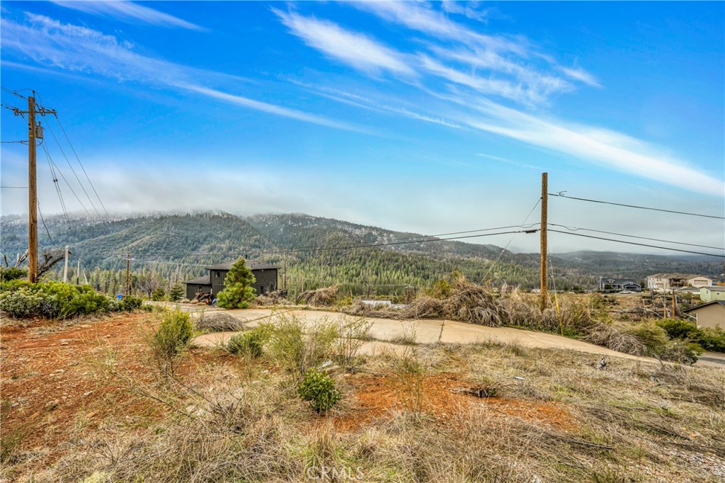 15424 Glenn Rd, Cobb, CA 95426 - MLS LC23047198 - Coldwell Banker