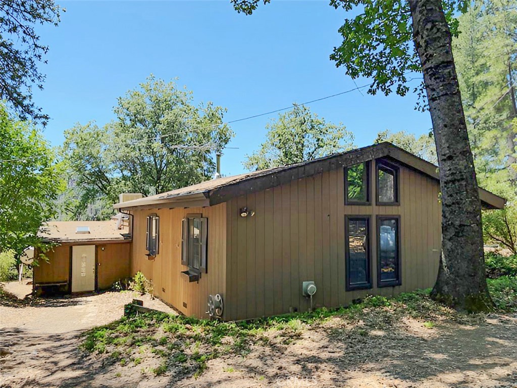 10685 Sycamore Rd, Middletown, CA 95426 - MLS LC24138353 - Coldwell Banker