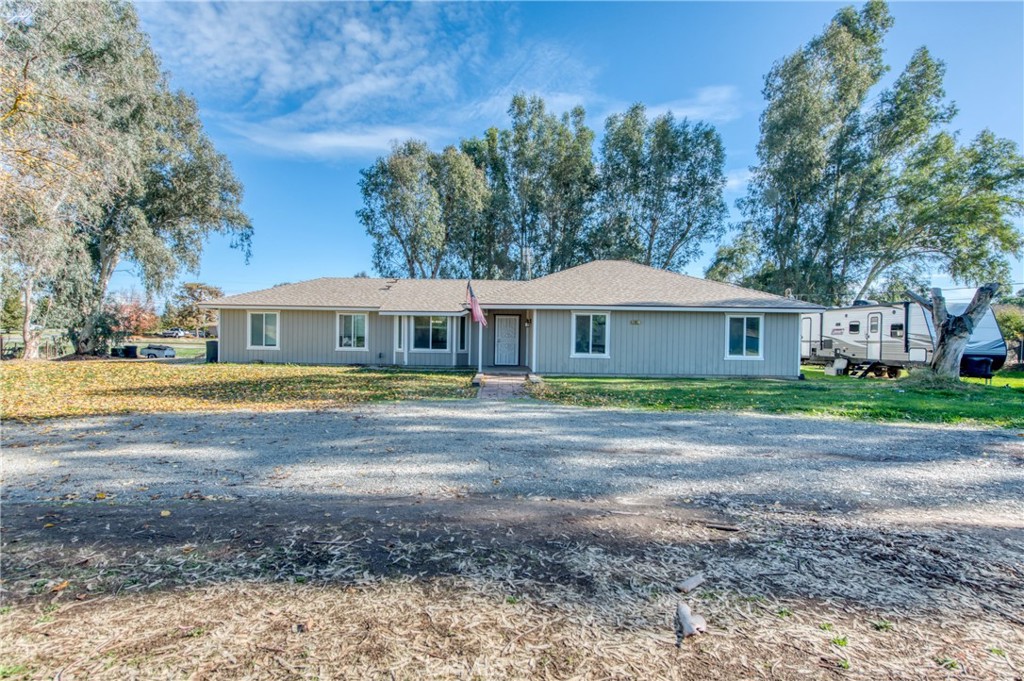 17811 Short Rd, Madera, CA 93638 - MLS MD22250040 - Coldwell Banker