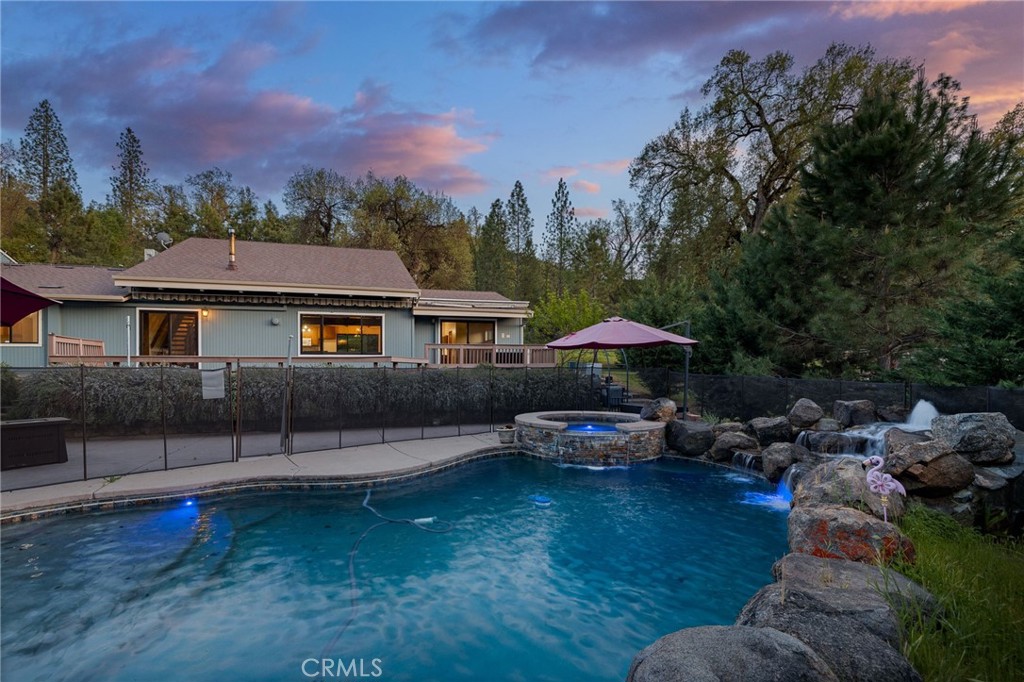 46261 River View Dr, Oakhurst, CA 93644 - MLS MP25069056 - Coldwell Banker