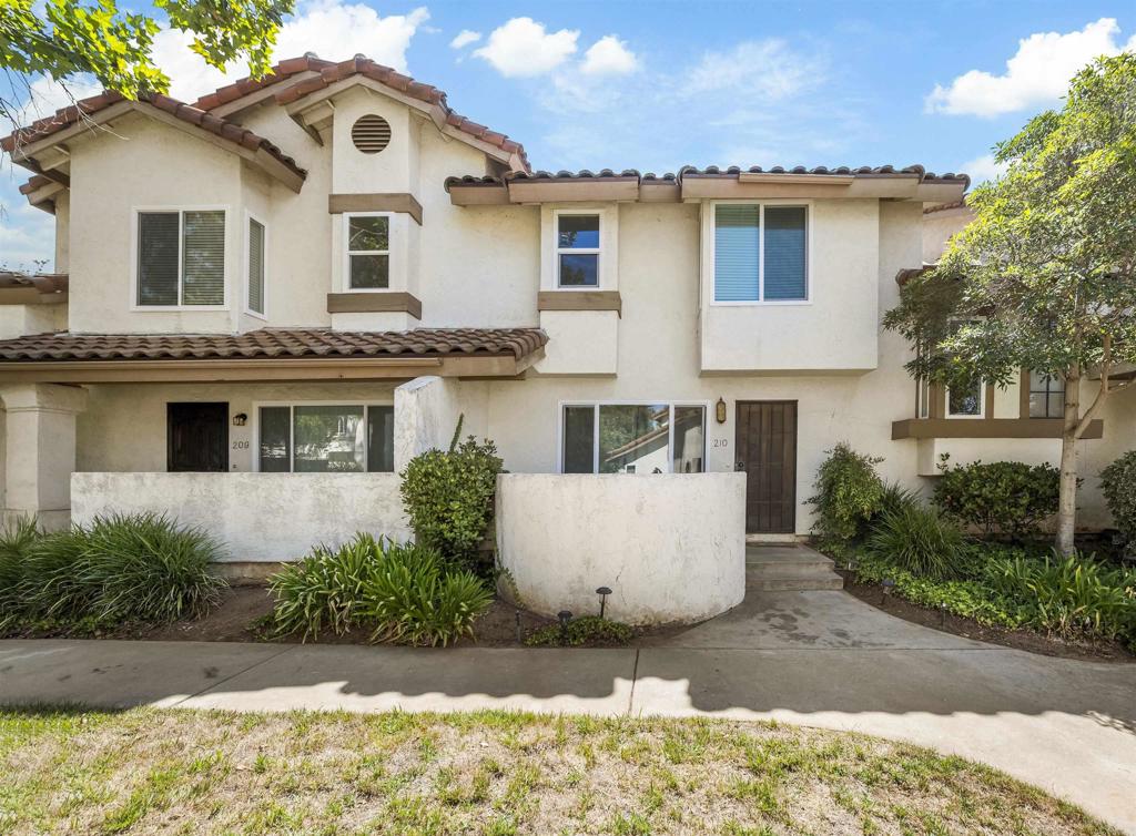 1651 S Poinciana Blvdnull