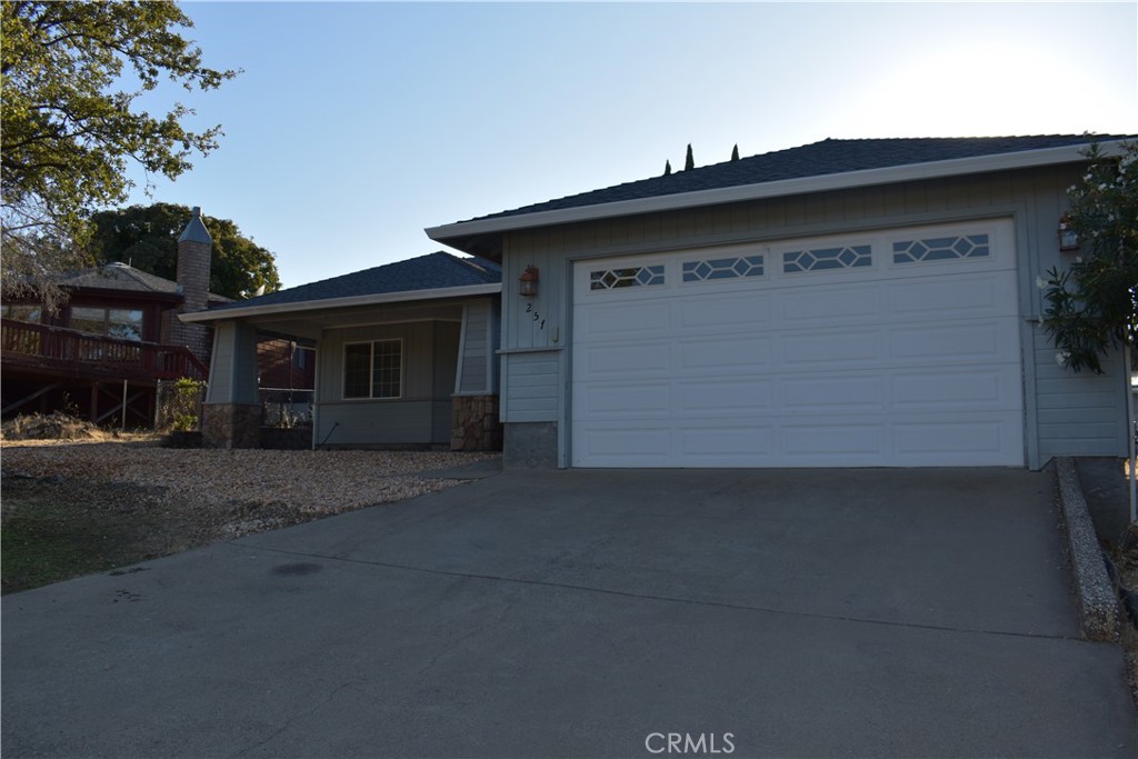 257 Apache Cir, Oroville, CA 95966 - MLS OR25162232 - Coldwell Banker