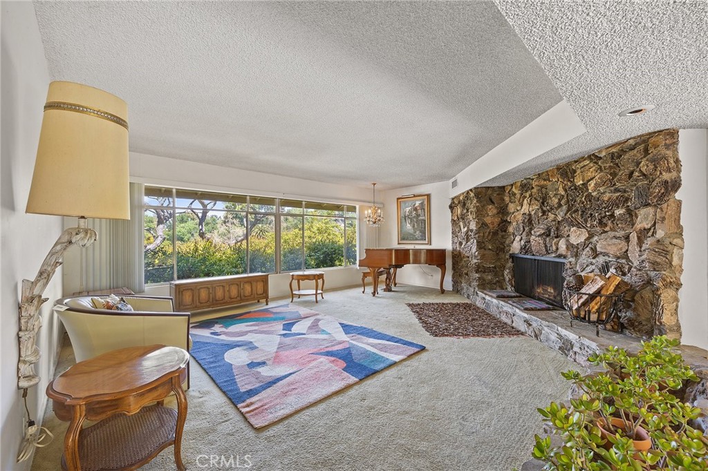 4067 Hayvenhurst Dr, Encino, CA 91436 - MLS PW23061314 - Coldwell Banker