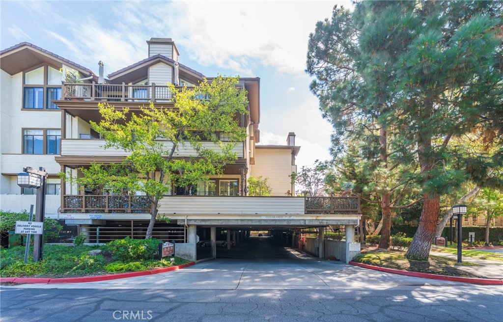 2559 Plaza del Amo #207, Torrance, CA 90503 - MLS SB25259210 - Coldwell ...