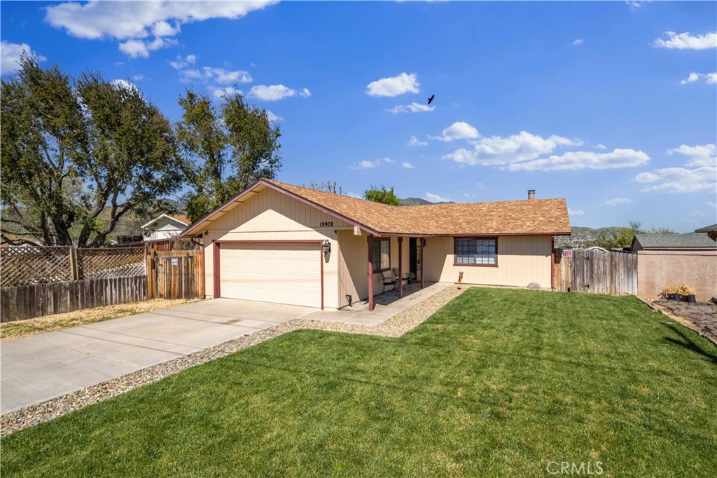 19909 Meadows Rd, Tehachapi, CA 93561 - MLS SR24082482 - Coldwell Banker