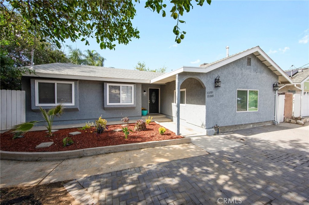 13201 De Foe Ave, Sylmar, CA 91342 - MLS SR24229185 - Coldwell Banker