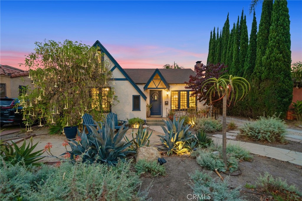 2060 Eucalyptus Ave, Long Beach, CA 90806 - MLS SW23105143 - Coldwell ...