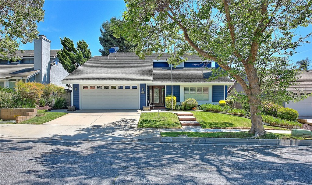 56 Village Loop Rd, Phillips Ranch, CA 91766 - MLS TR25079883 ...