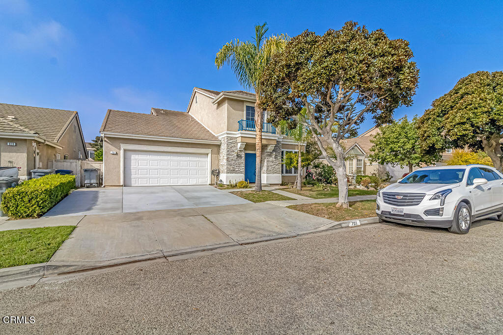 701 Olivia Dr, Oxnard, CA 93030 - MLS V1-33211 - Coldwell Banker