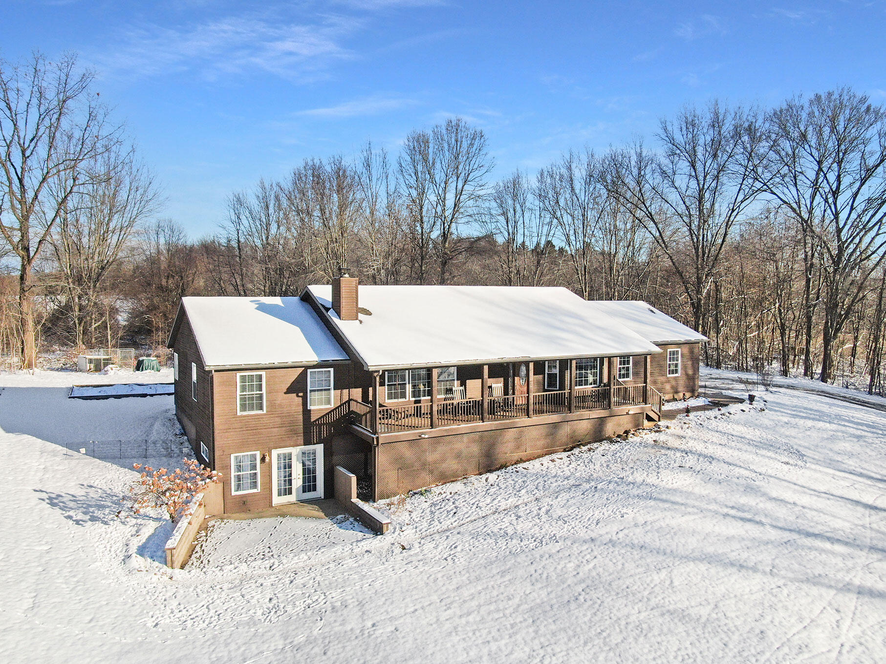 6449 Black Lake Rd, Eau Claire, MI 49111 - MLS 22000194 - Coldwell Banker