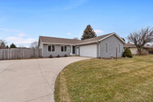 1535 N Holden St, Port Washington, WI 53074 - MLS 1822253 - Coldwell Banker