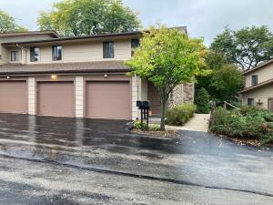304 Sheffield Rd, Waukesha, WI 53186 - MLS 1852056 - Coldwell Banker