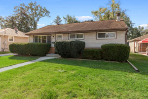 2223 Sunkist Ave, Waukesha, WI 53188 - MLS 1894526 - Coldwell Banker