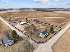 5306 Hillcrest Dr, Addison, WI 53002 - MLS 1910535 - Coldwell Banker