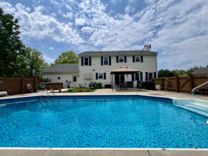 7115 Joy Marie Ln, Racine, WI 53185 - MLS 1921959 - Coldwell Banker