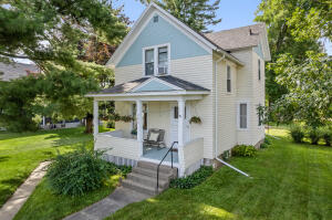 206 State St, Holmen, WI 54636 - MLS 1929158 - Coldwell Banker