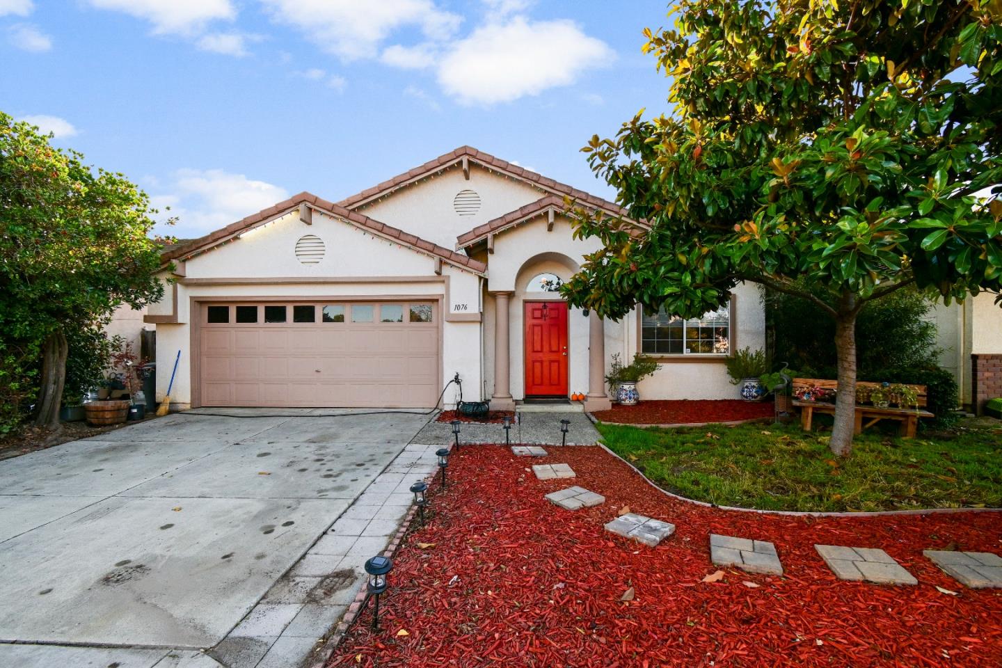 1076 Eagle Dr, Salinas, CA 93905 - MLS ML81948749 - Coldwell Banker