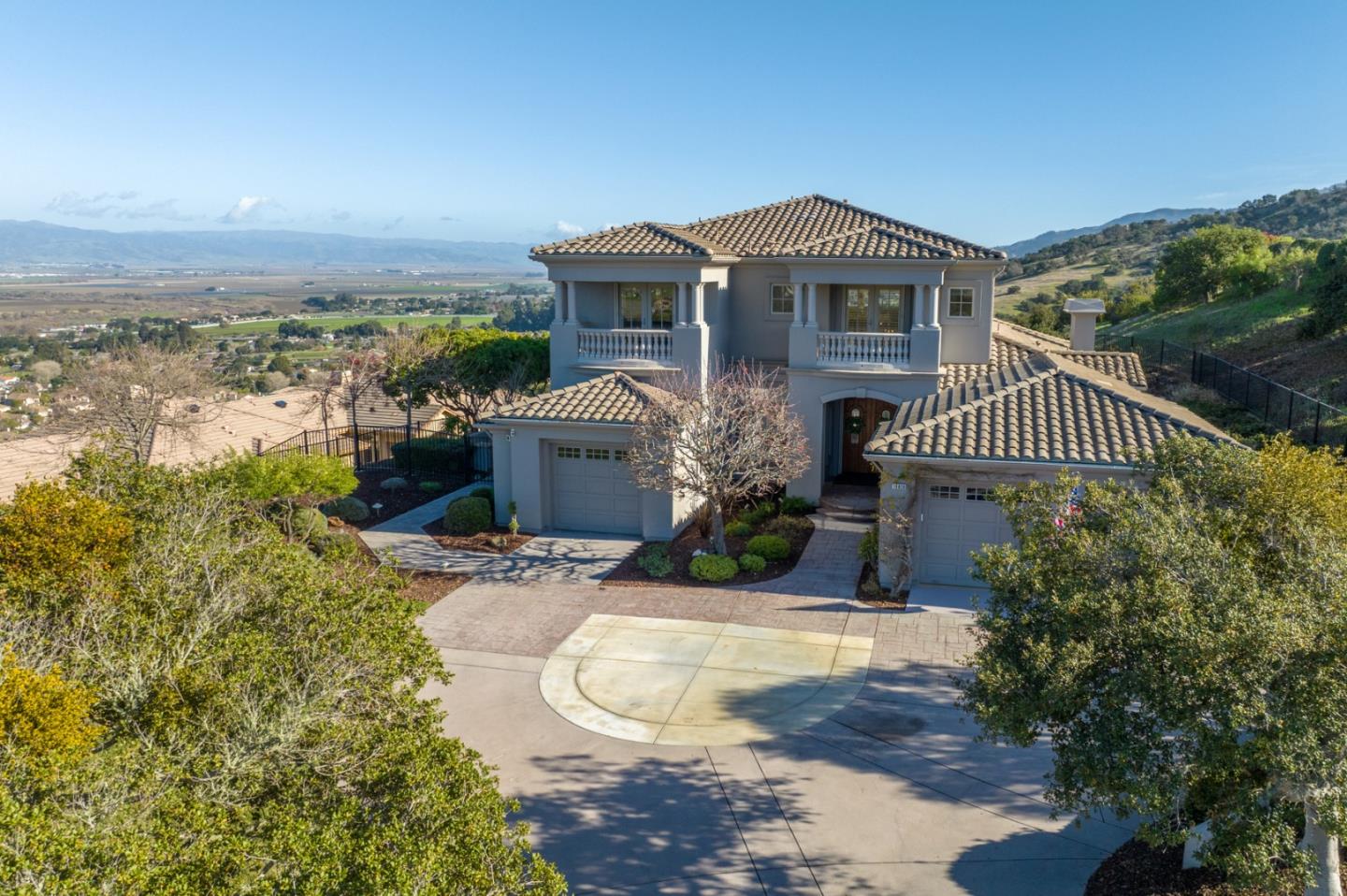 19826 Spring Ridge Terrace, Salinas, CA 93908 - MLS ML81952600 ...