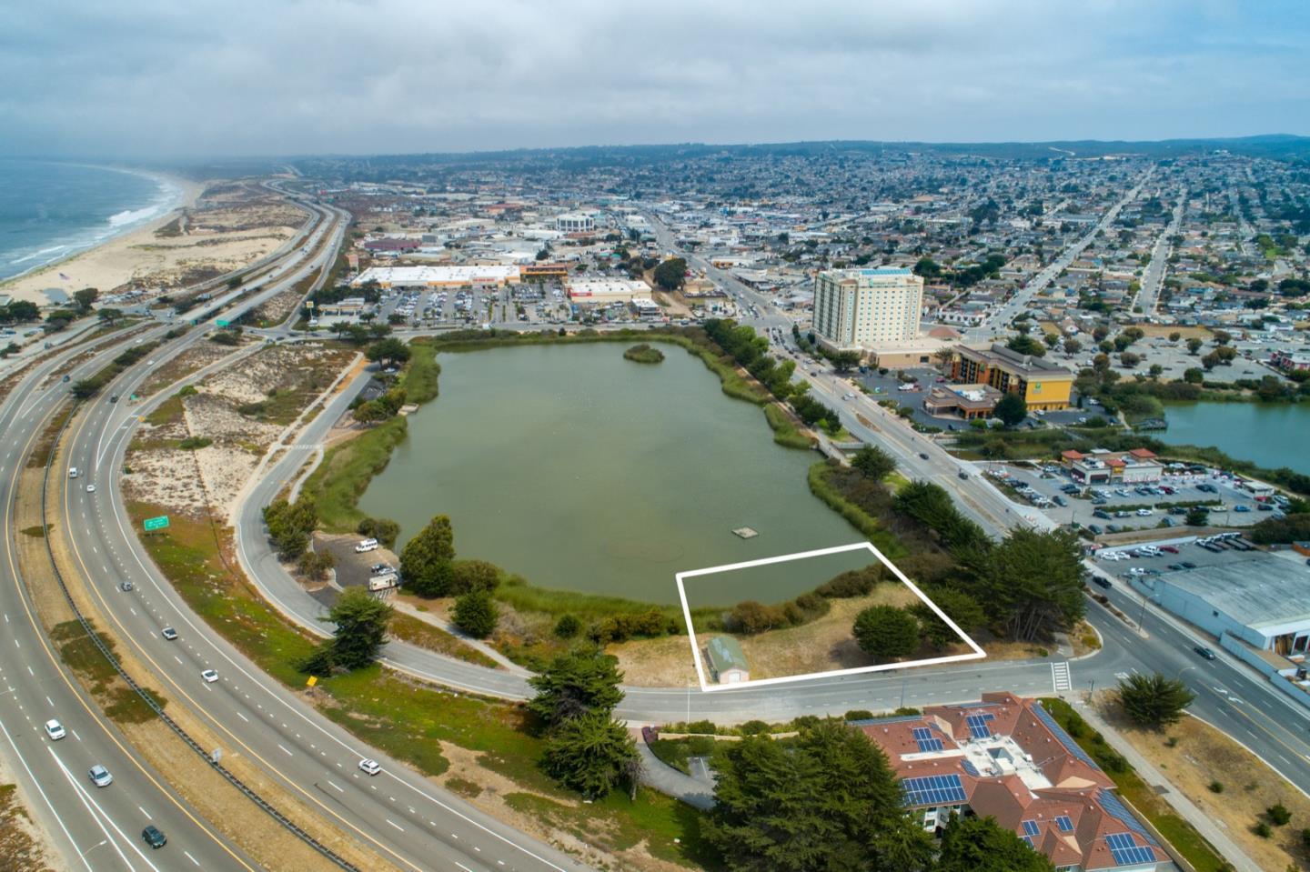 208 Roberts Ave, Seaside, CA 93955 - MLS ML82017773 - Coldwell Banker