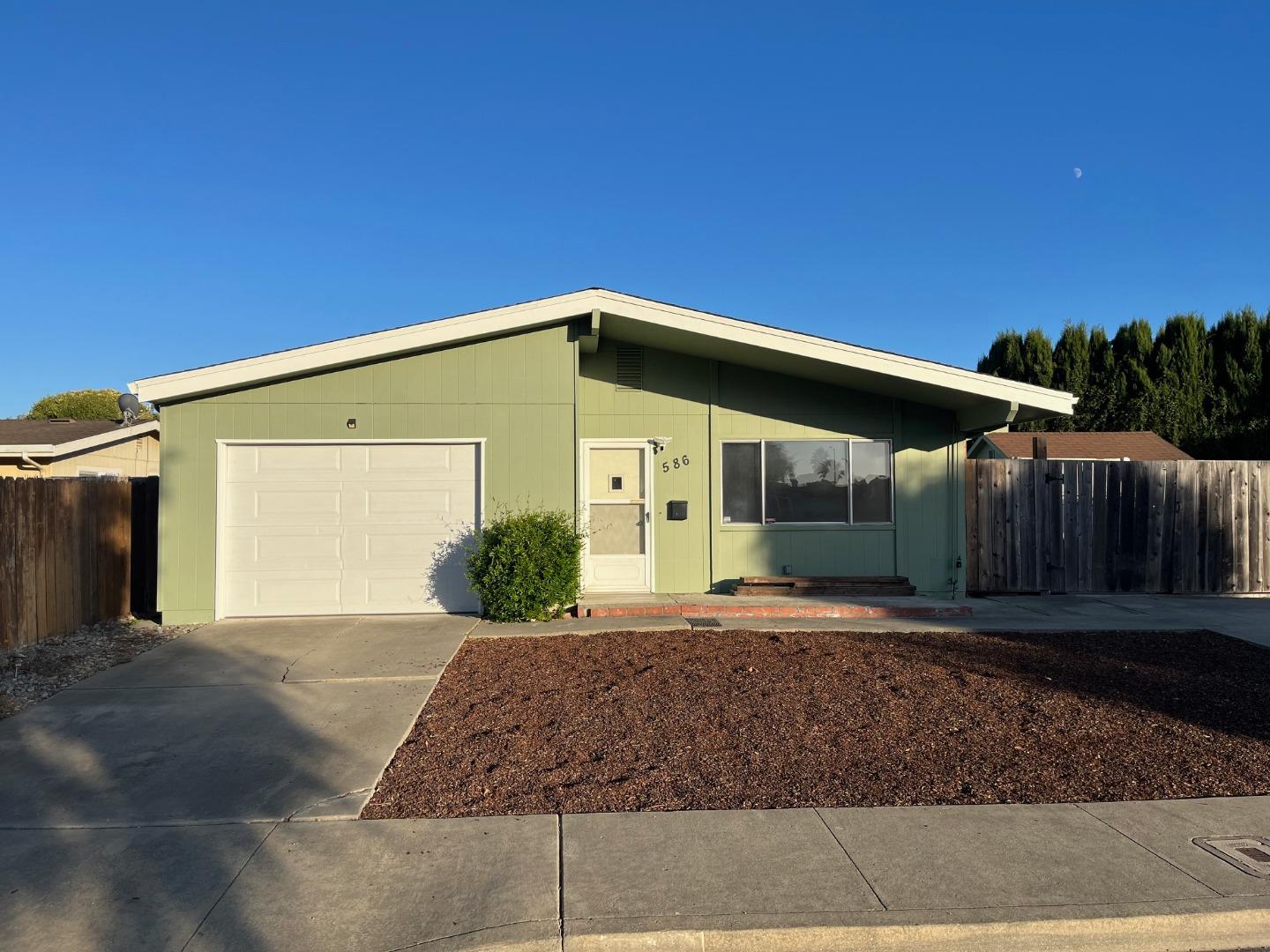 586 Bridge St, Watsonville, CA 95076 - MLS ML81981209 - Coldwell Banker